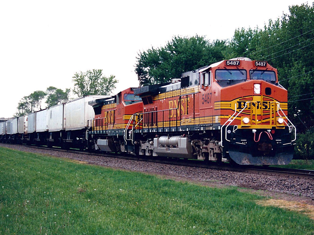 BNSF 5487